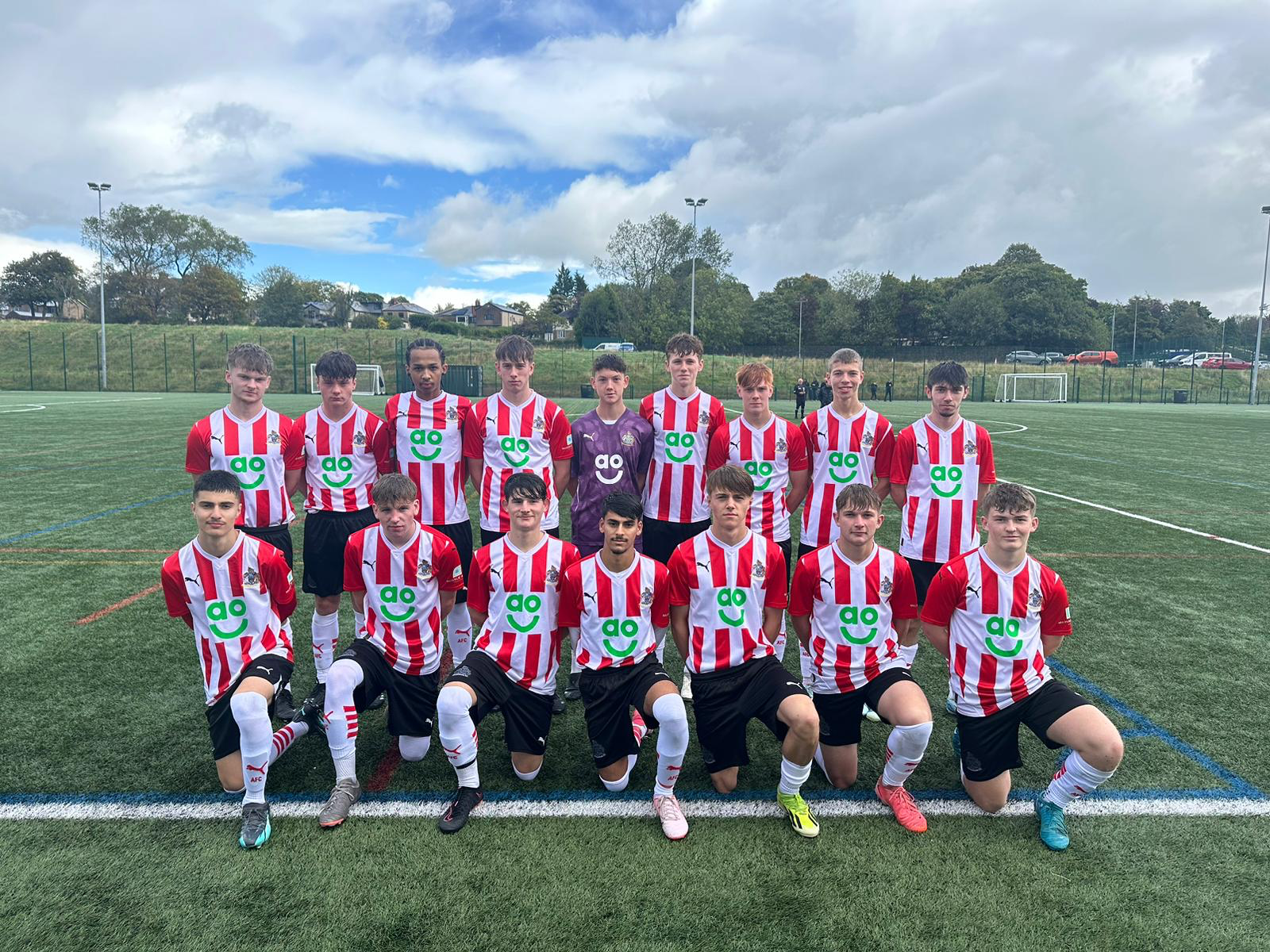 Harry cracker rounds off five-star show by young Robins – Altrincham FC