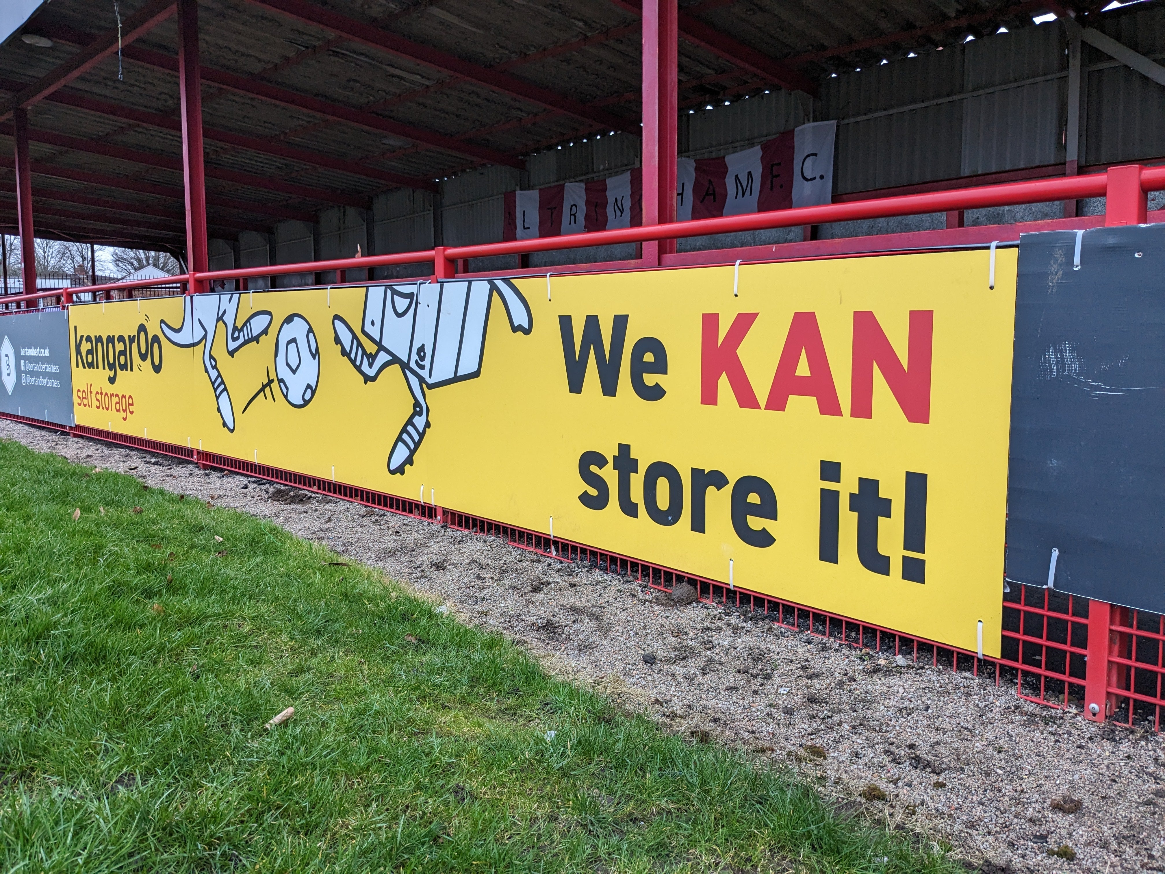 Kangaroo Self Storage supporting the Robins – Altrincham FC